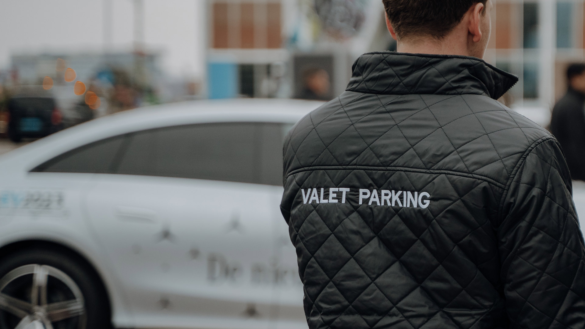 Valet Parking - Louwman Exclusive